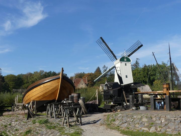 Windmills in Arnhem - ArnhemLife